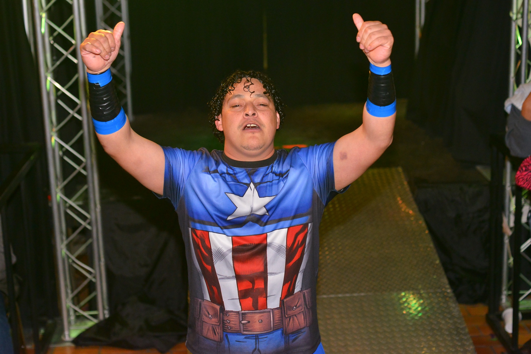 Aprende a luchar como un profesional - La Raza