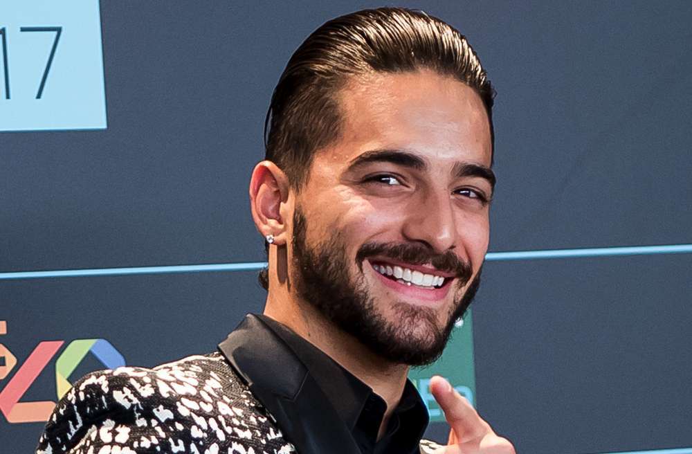 De nuevo los pies de Maluma…esta vez por el sicote - La Raza