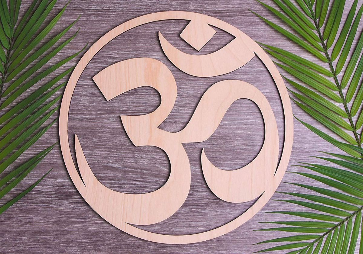 ¿Qué es el Om y cómo puedes usarlo en tu casa para meditar? - La Raza