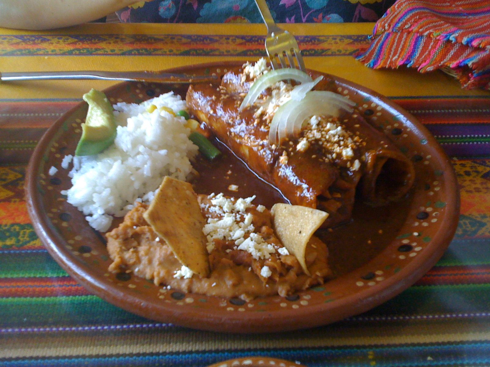 El auténtico sabor mexicano: Receta de enmoladas de pollo - La Raza