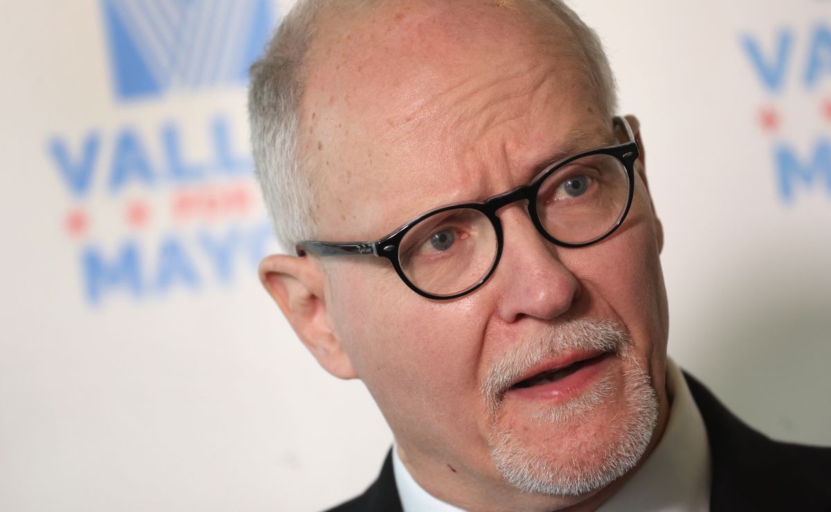 La IHCC apoya a Paul Vallas - La Raza