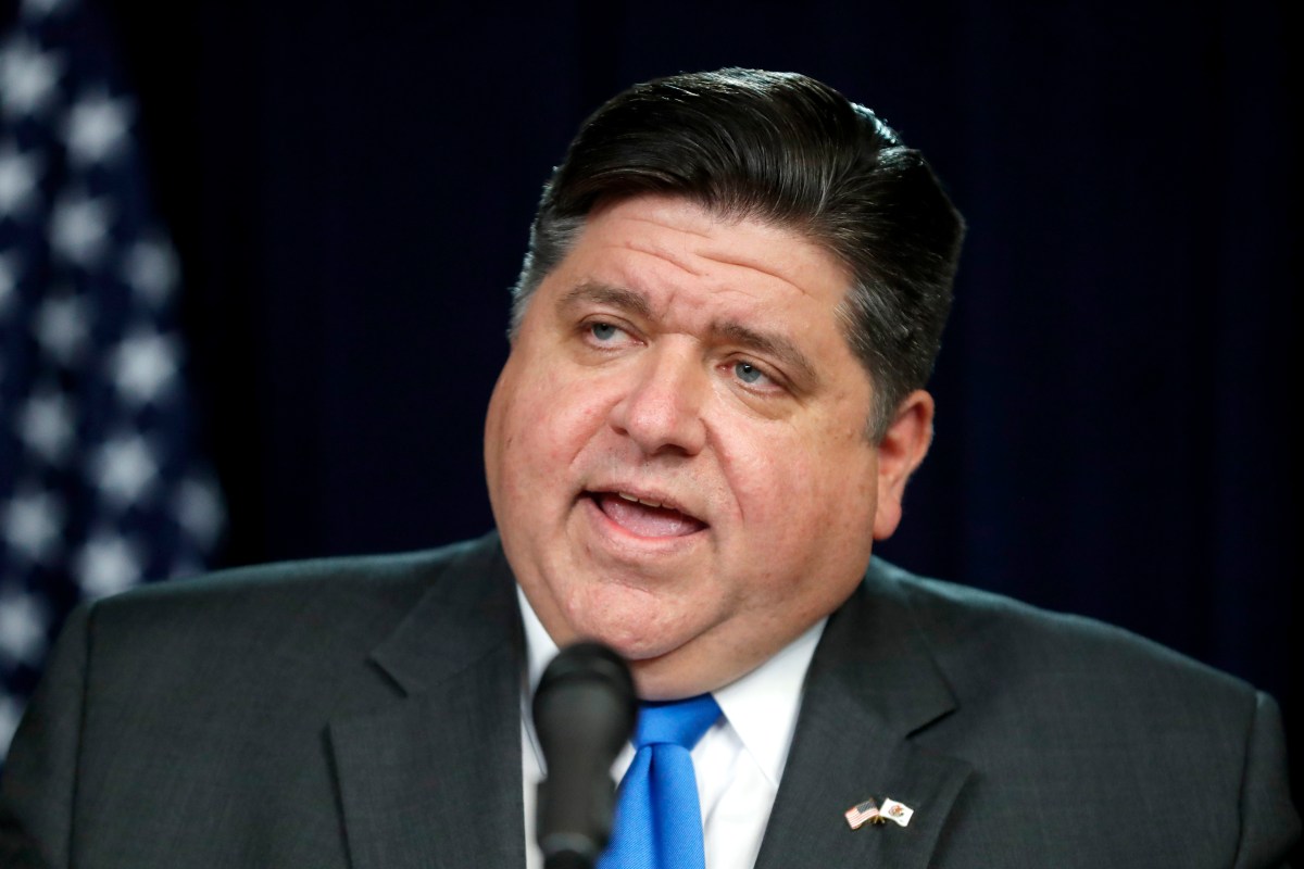 Pritzker insta al gobierno de Trump a detener las redadas durante ...