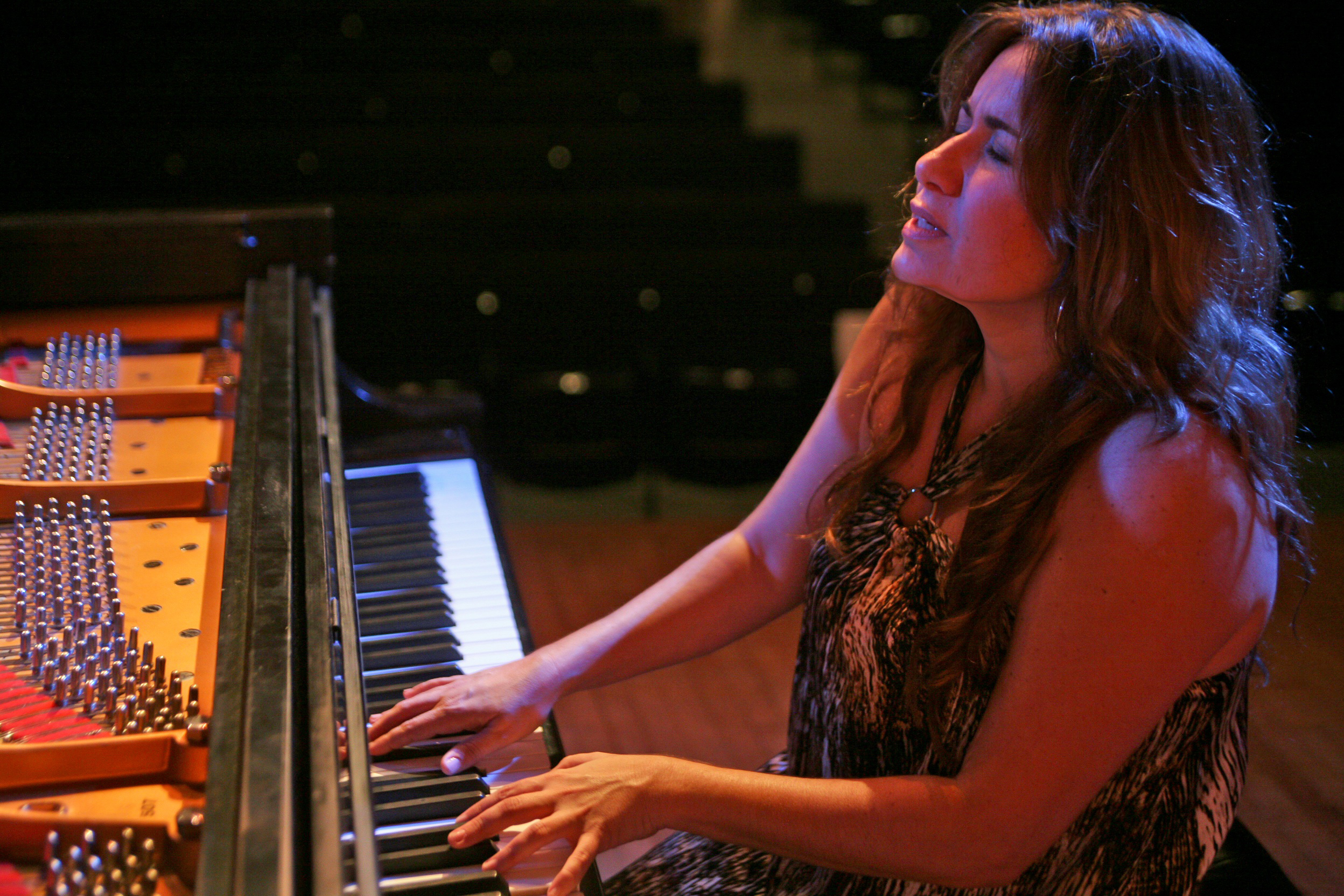 La pianista Heloísa Fernandes inaugura la Serie de Música Latina 2025 ...